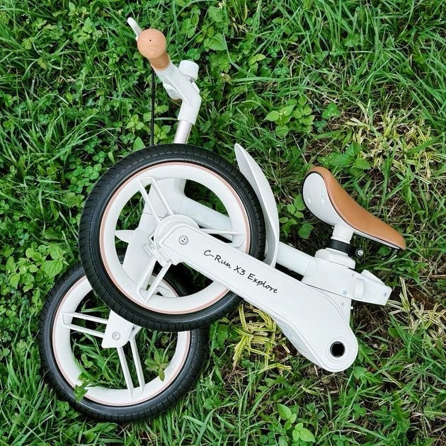 How Our Family Found Freedom on Two Wheels 🚲 – HappyGira